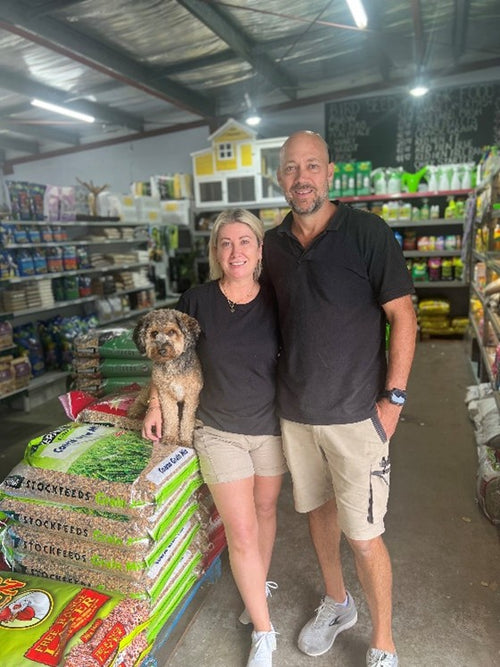 About Us – Fins Fangs Feathers & Fur